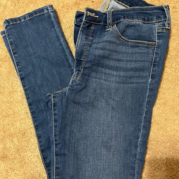 crown & ivy | Jeans | Crown Ivy Dark Blue Skinny Jeans | Poshmark